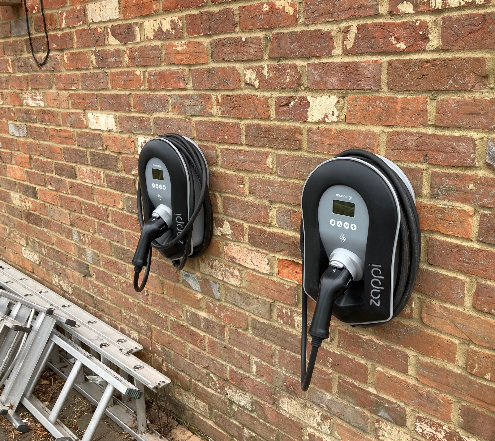 Electric Vehicle Charging Points Electrician | Plugs Electrical